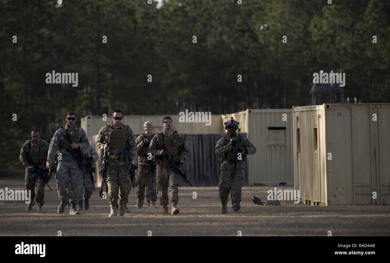 Combat cameramen hi-res stock photography and images - Alamy