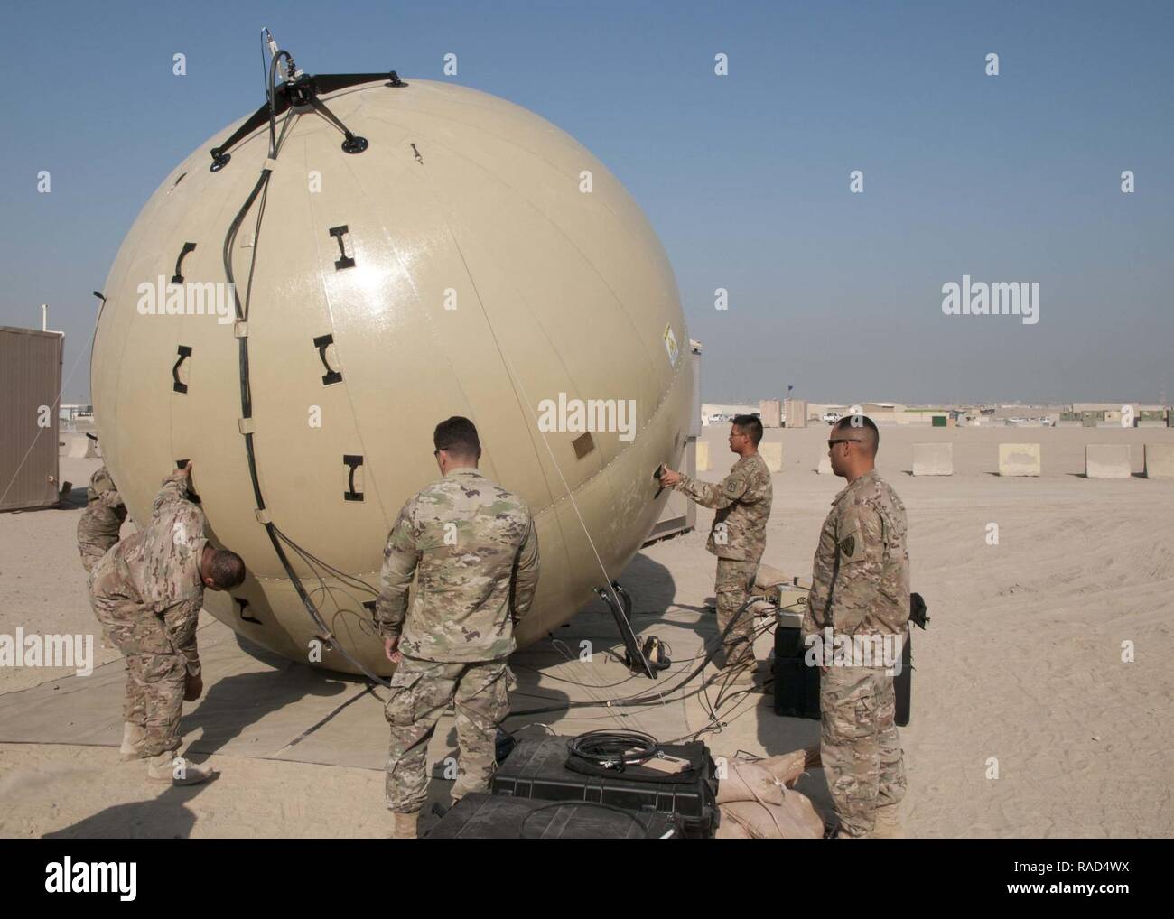 Gatr portable antenna system hi-res stock photography and images - Alamy