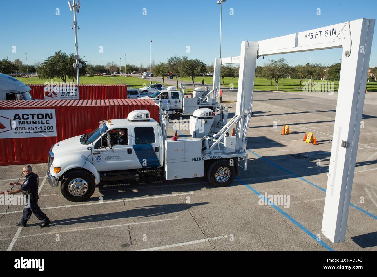 Us customs inspections hi-res stock photography and images - Alamy
