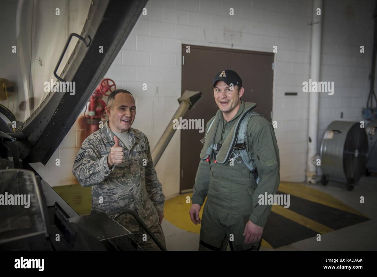 138 fighterwing hi-res stock photography and images - Alamy