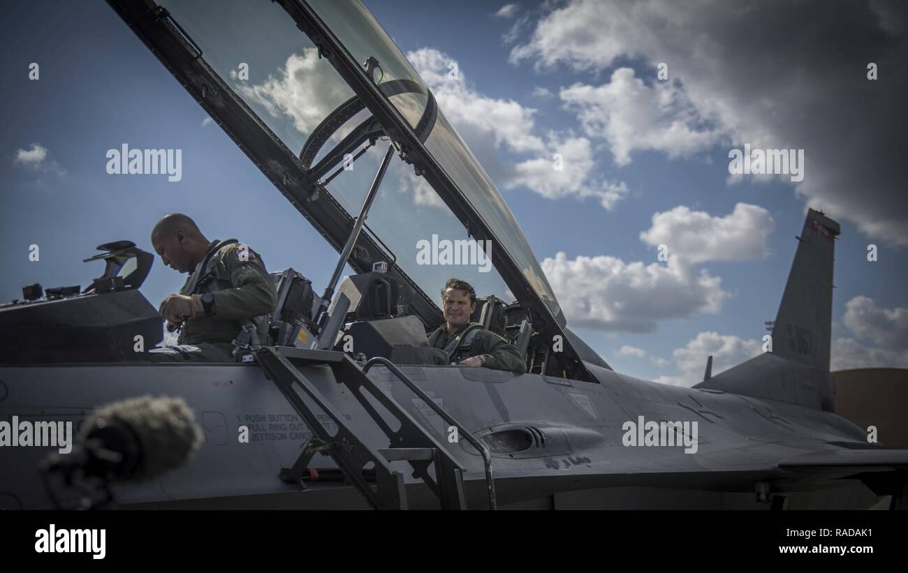 138 fighter wing hi-res stock photography and images - Alamy