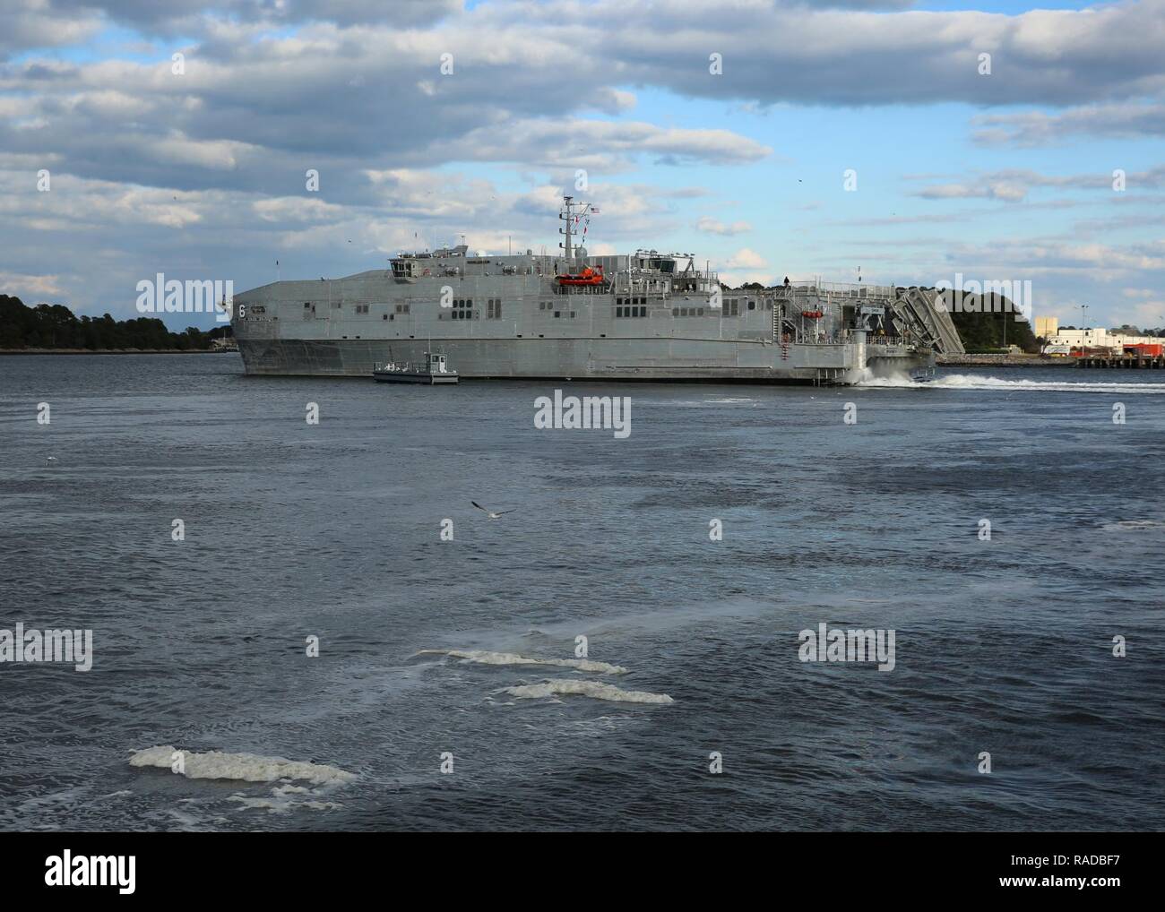 Usns brunswick epf 6 hi-res stock photography and images - Alamy