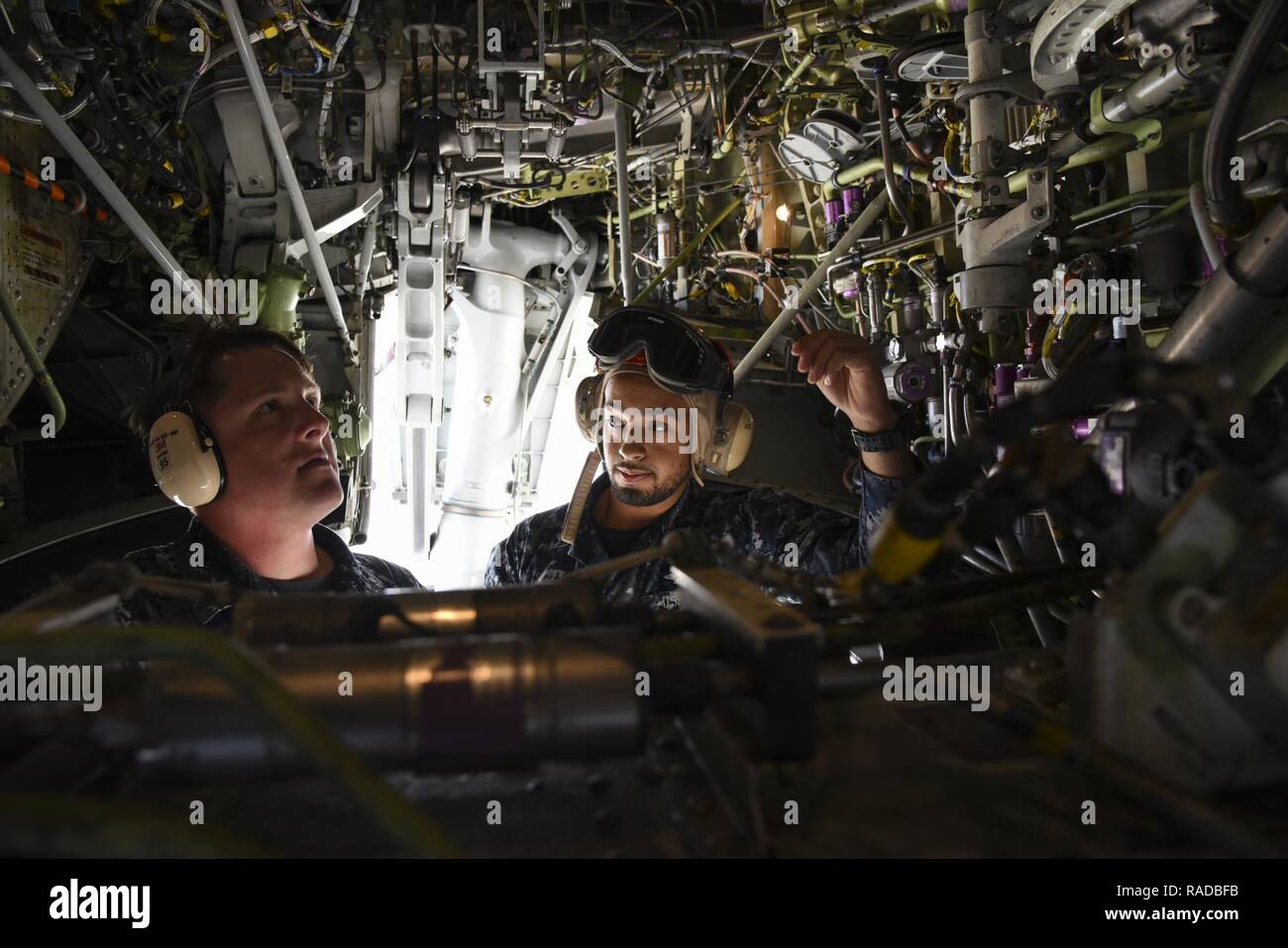 JACKSONVILLE, Fla (Jan. 26, 2017) Aviation Electrician’s Mate 1st Class ...