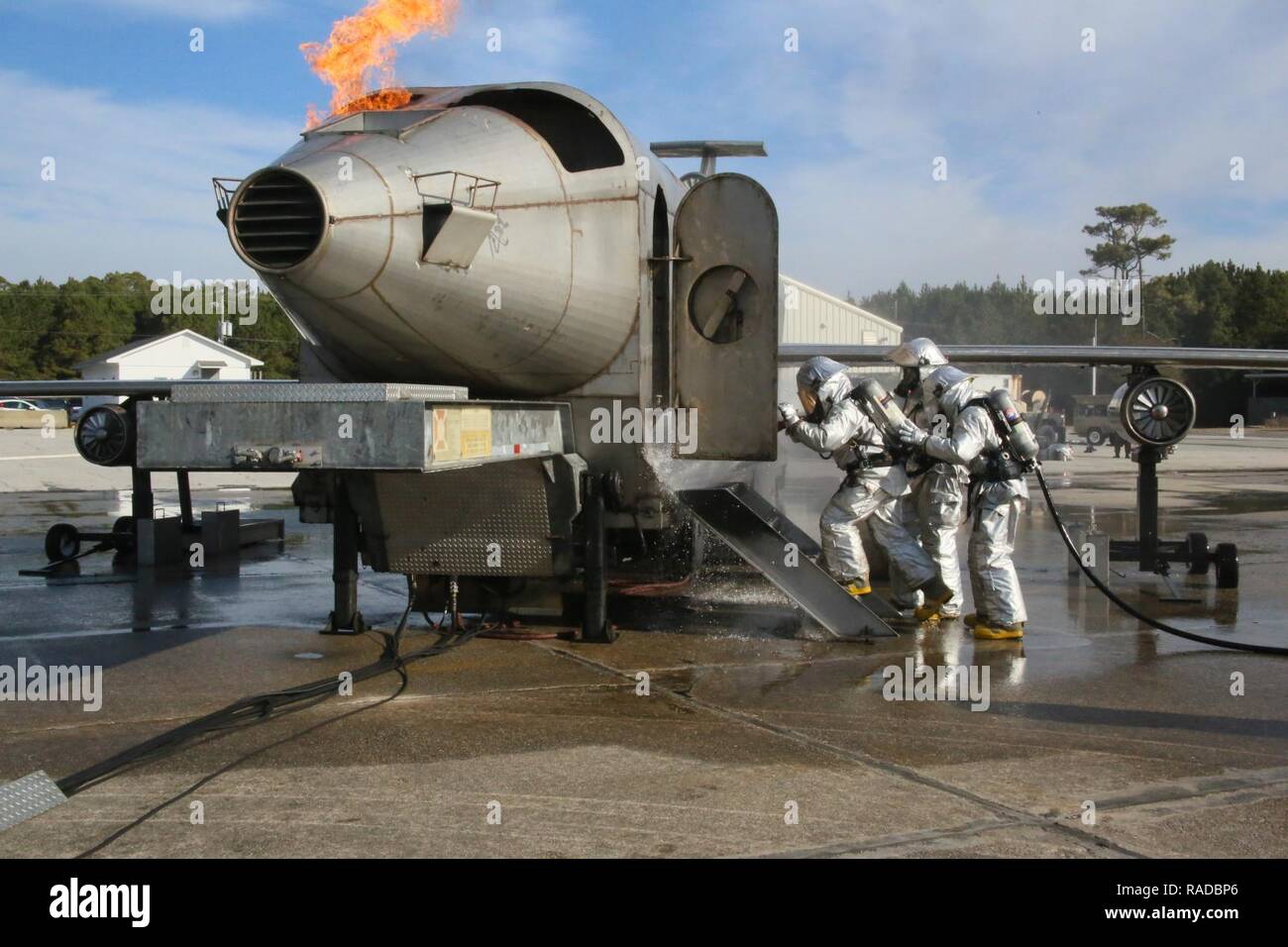 Aircraft rescue and firefighting Marines with Marine Wing Support ...
