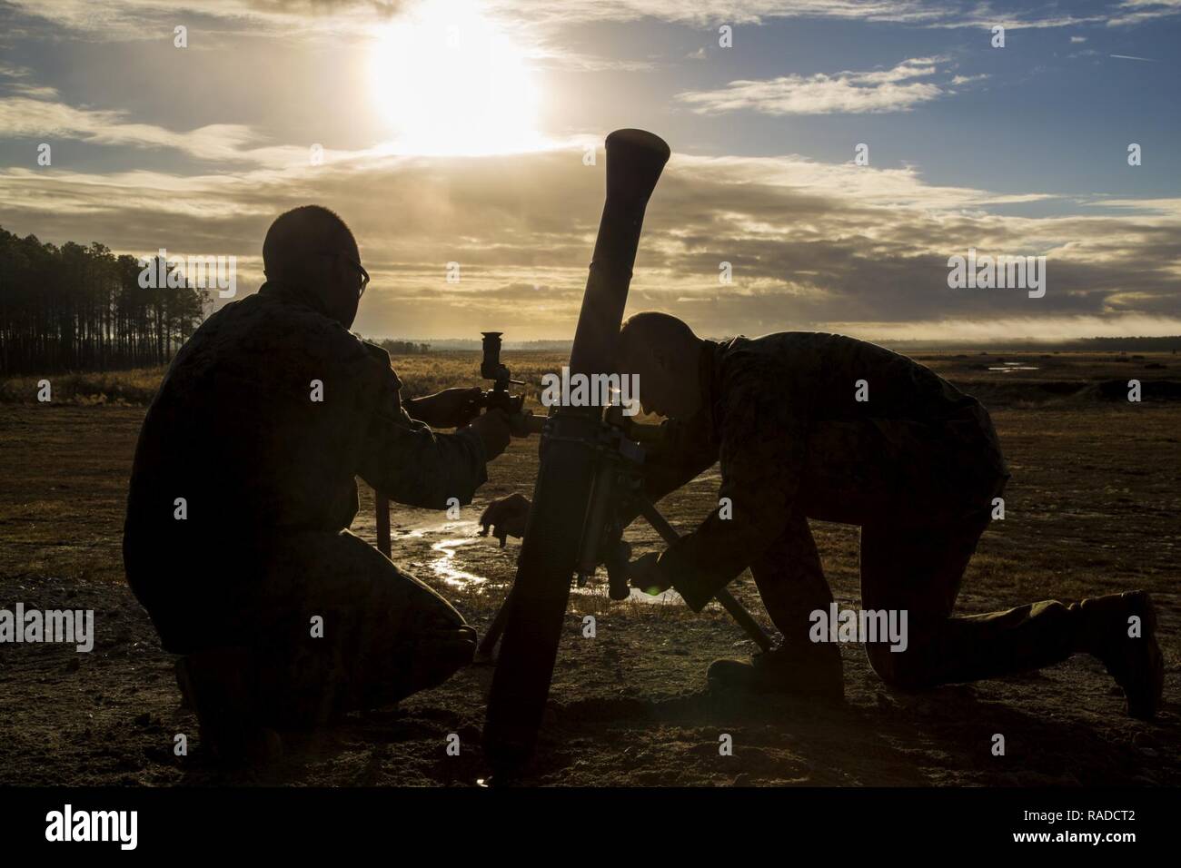 81mm mortar system hi-res stock photography and images - Alamy