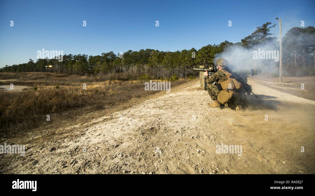 Shoulder fired multipurpose assault weapon hi-res stock photography and ...