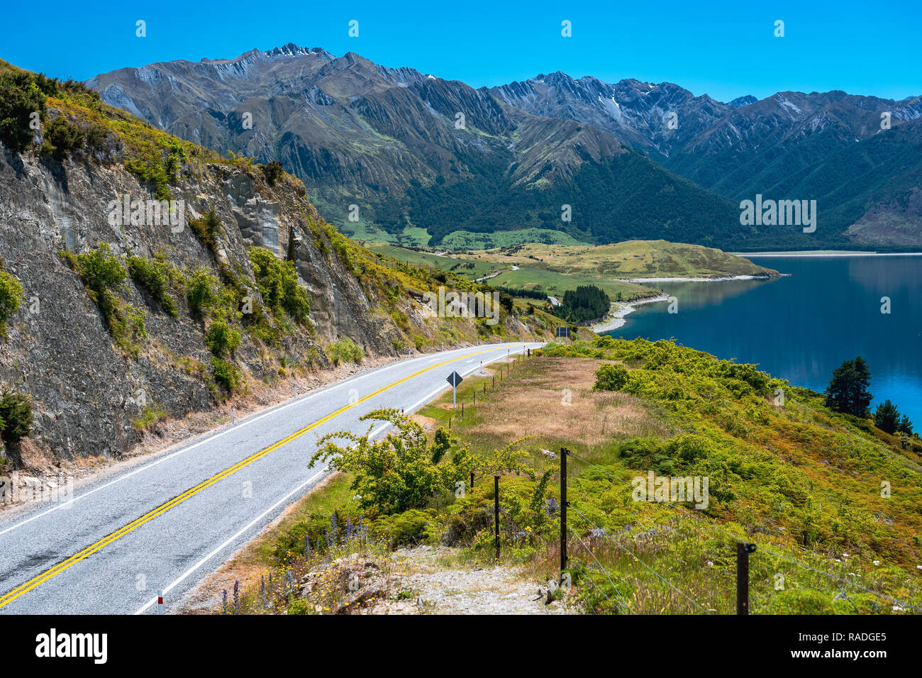Lake Hawea lookout, New Zealand Stock Photo - Alamy