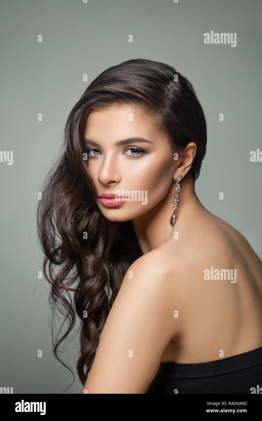Beautiful dark brown hair woman. Fashion model with long perfect ...
