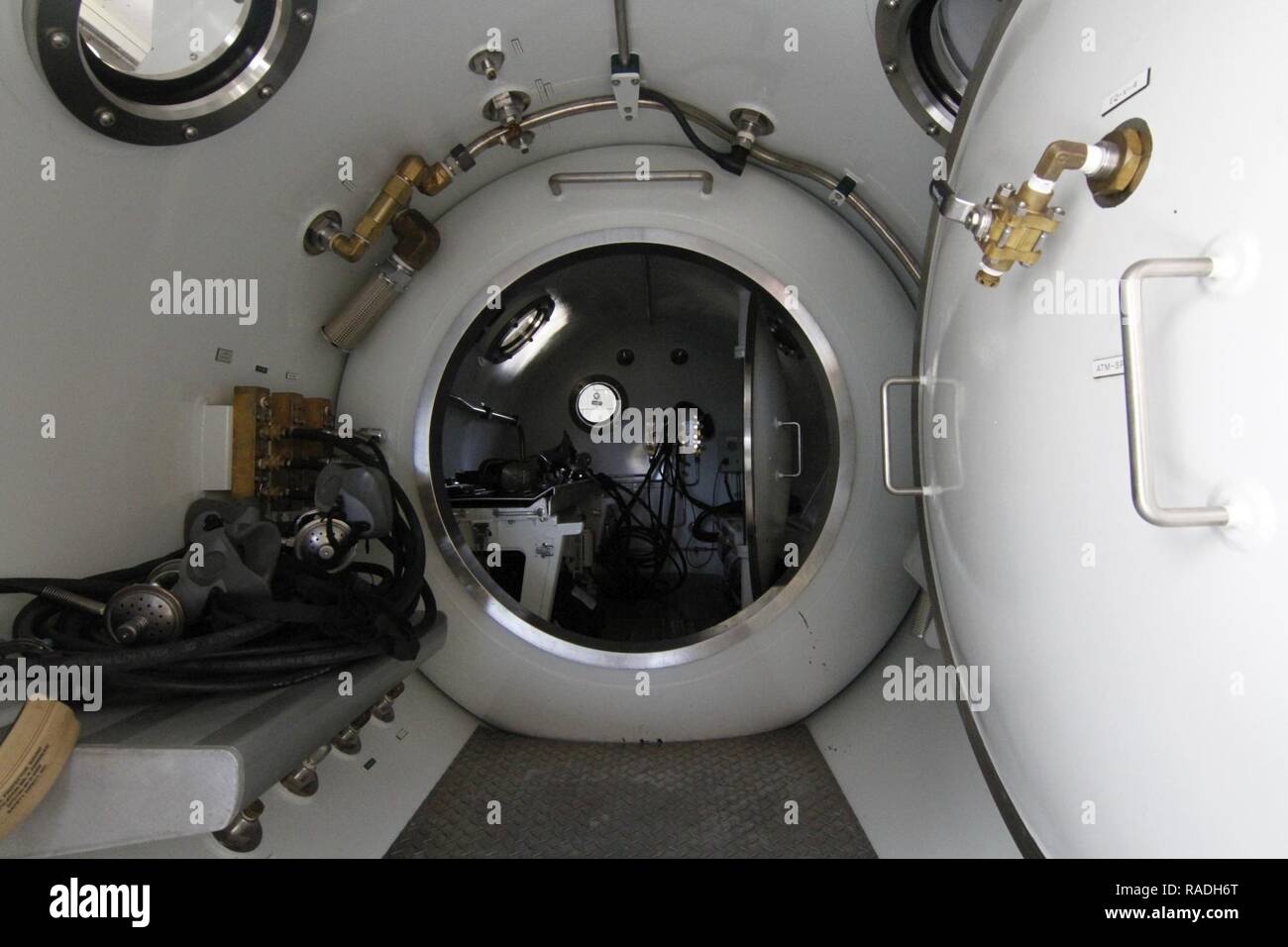 7th engineer dive detachment hi-res stock photography and images - Alamy