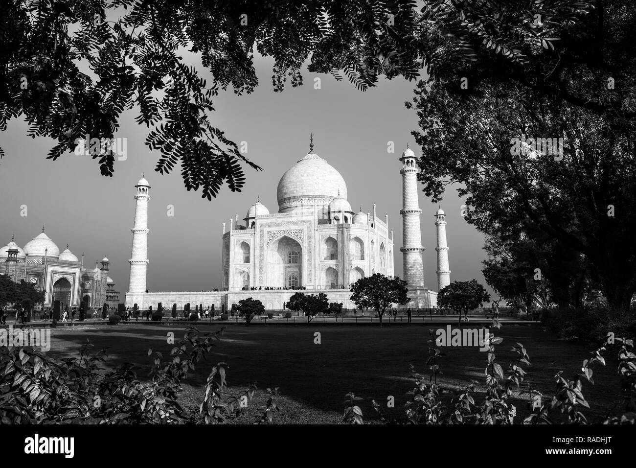 Taj mahal frame india palace hi-res stock photography and images - Alamy