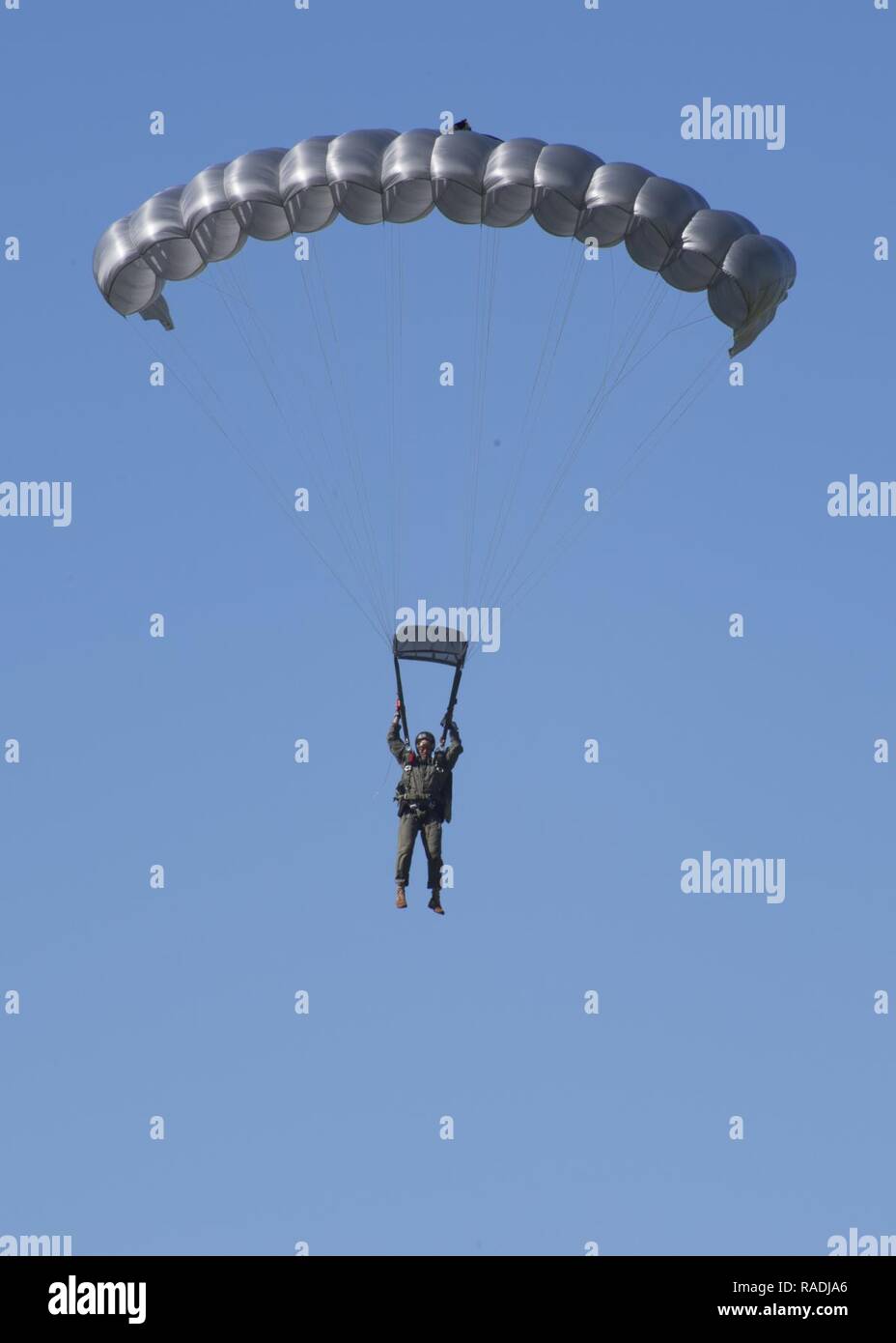 NORTH SHORE, Hawaii (Jan. 26, 2017) A U.S. Army Soldier assigned to ...