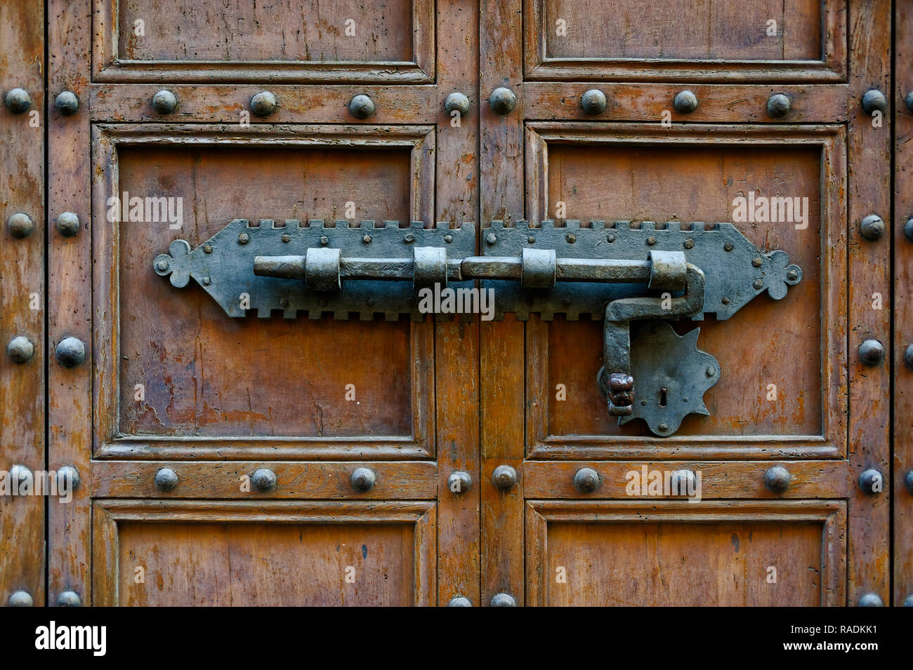 Medieval door lock hi-res stock photography and images - Alamy