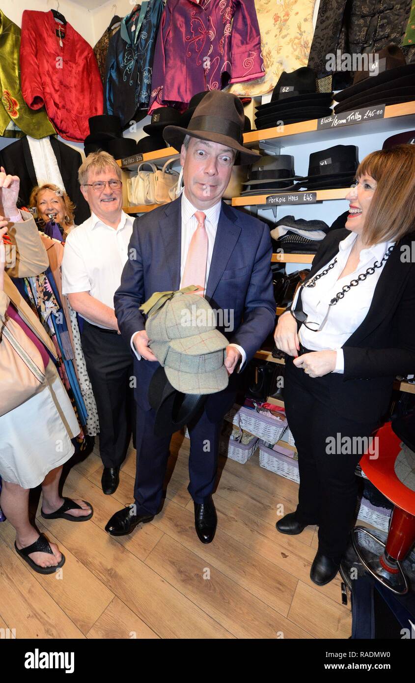 Nigel farage expression hi-res stock photography and images - Alamy