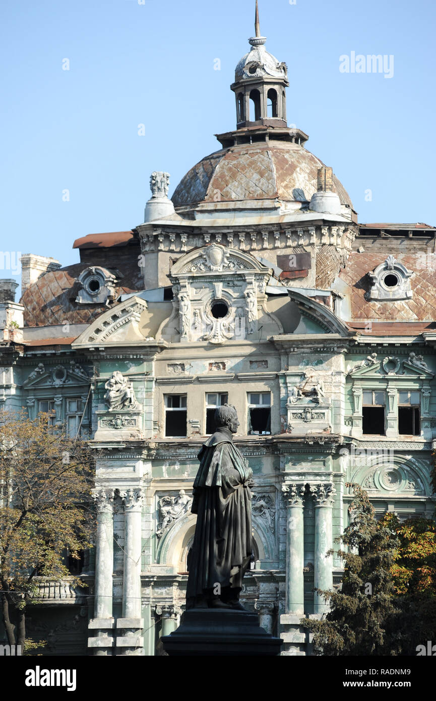 Monument to Mikhail Vorontsov built 1863 on Sobor Square and Russov ...