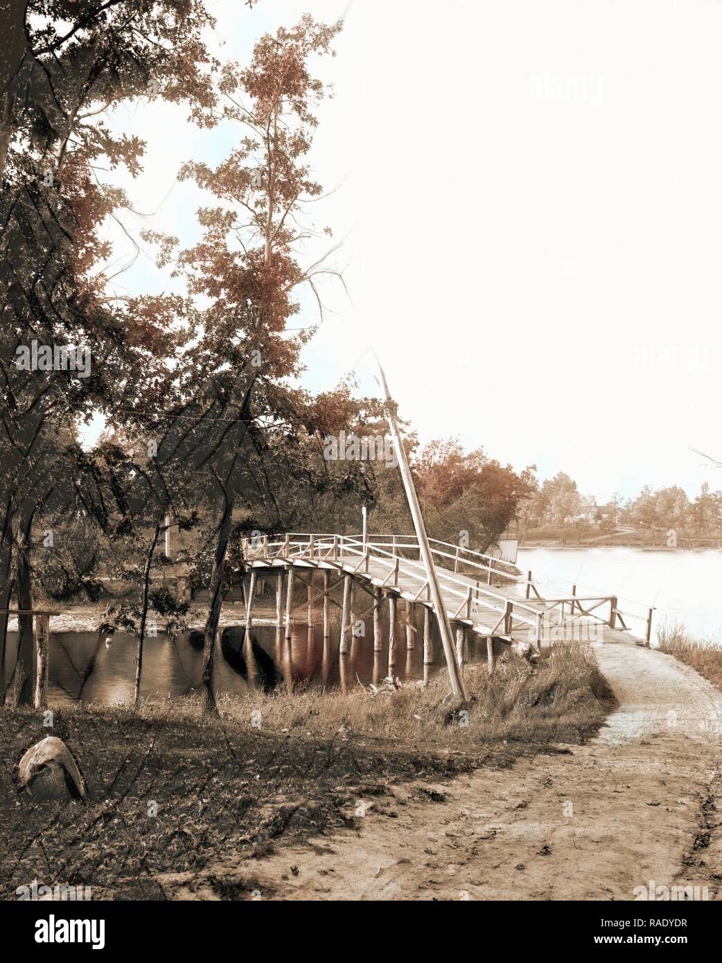 Bridge between Hogsback and Belleview Island, Lake Orion, Mich ...