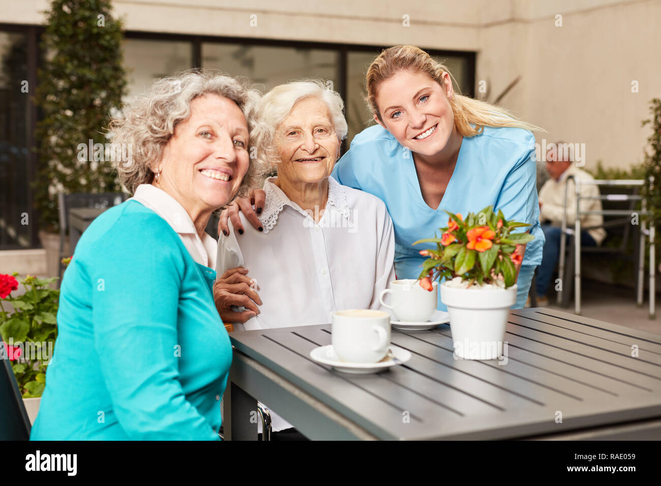 Senior women in nursing home hi-res stock photography and images - Alamy