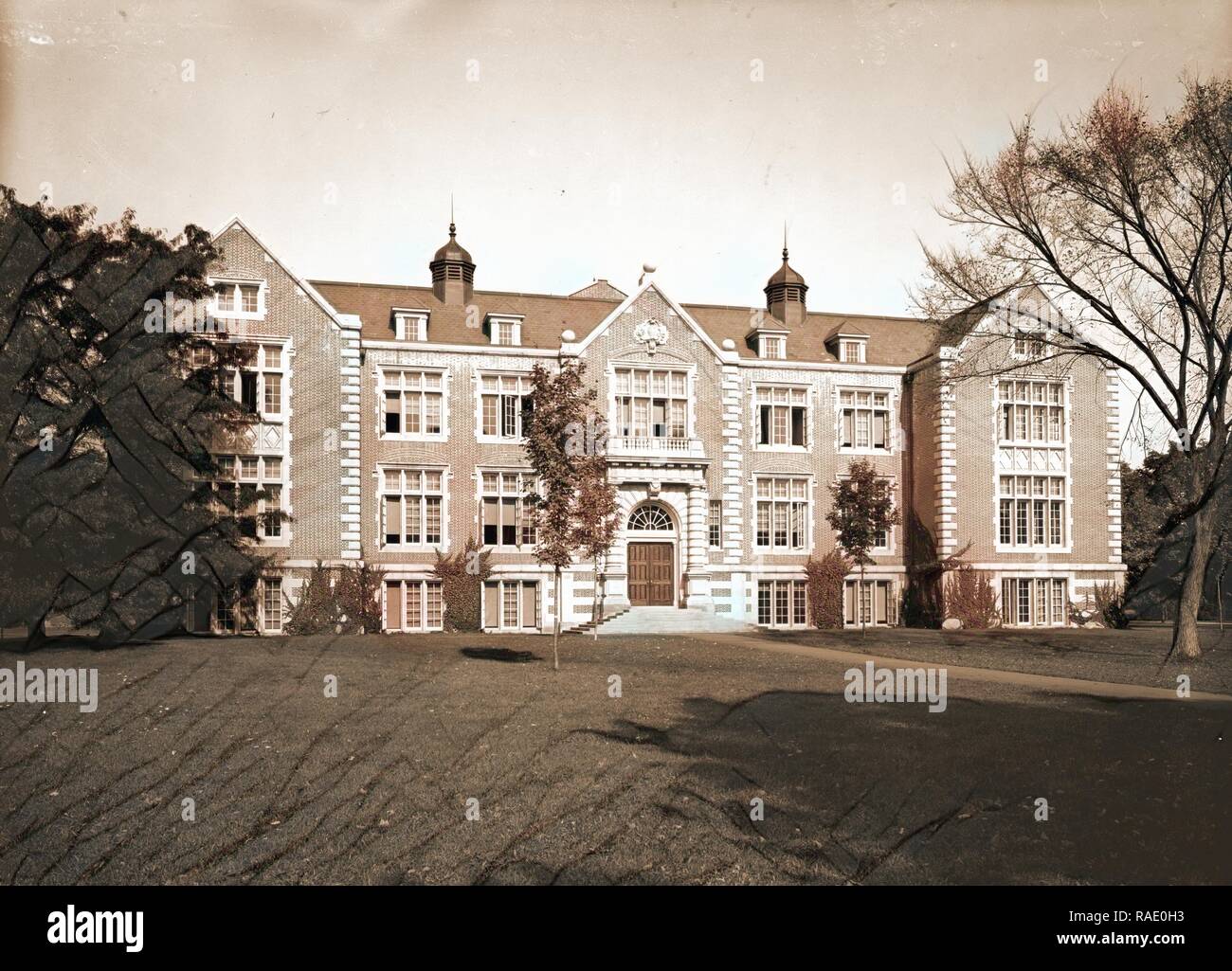 Vassar college rockefeller hall hi-res stock photography and images - Alamy