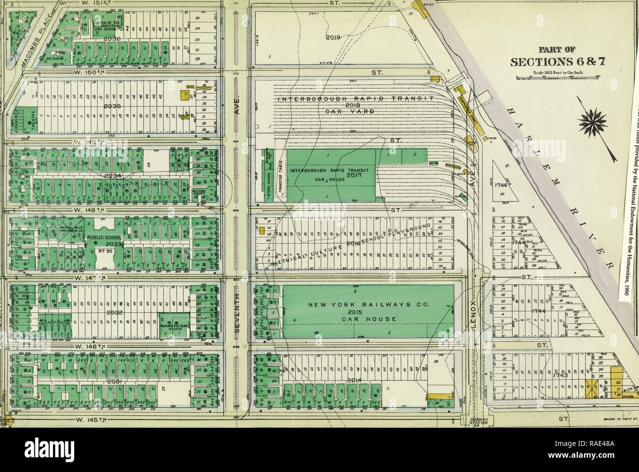 W 145th street andeighth avenue hi-res stock photography and images - Alamy