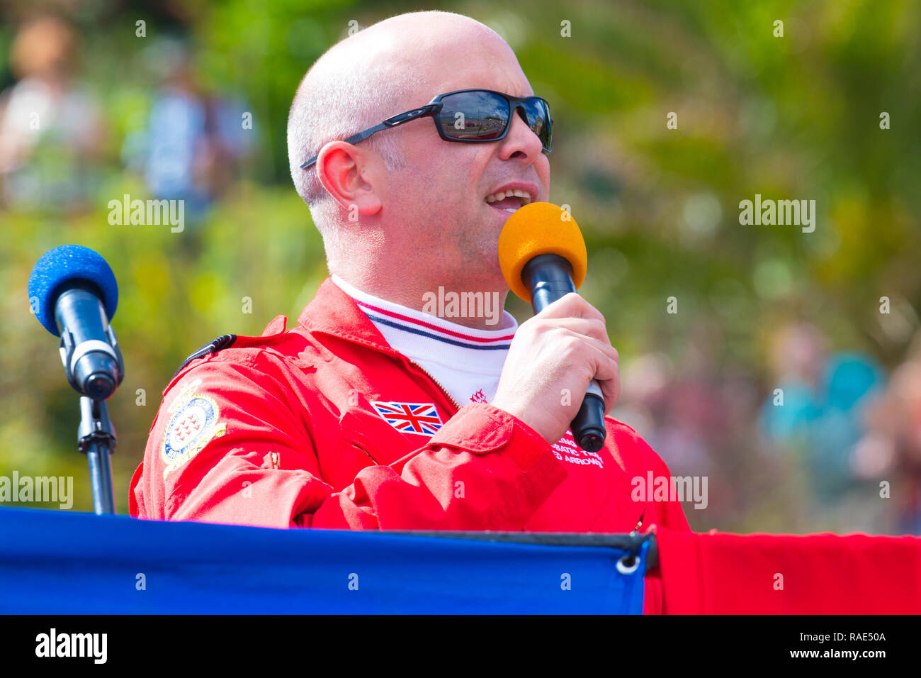 Red Arrows squadron supervisor Red 10 Mike Ling giving a running ...