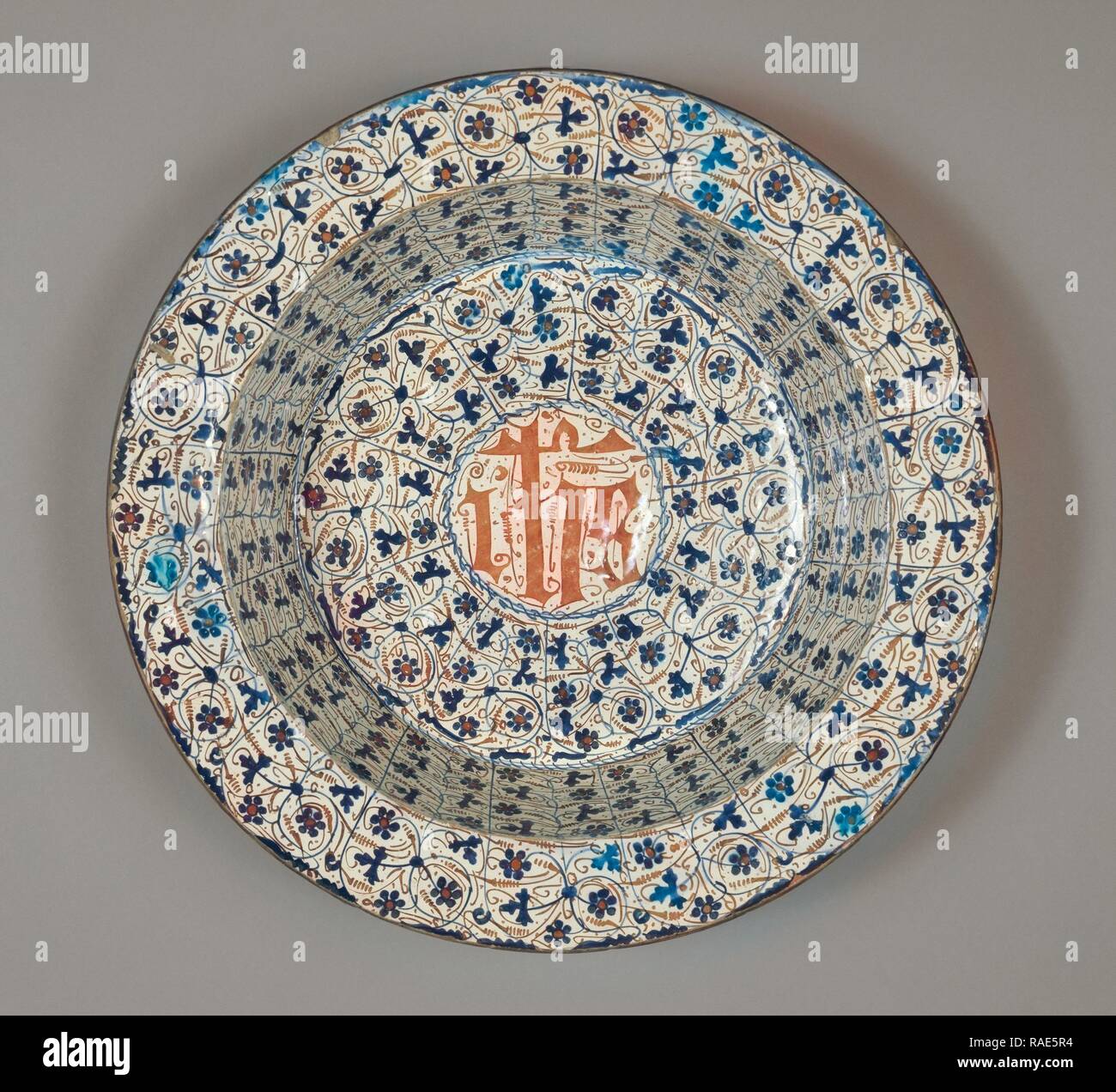 Hispano-Moresque Deep Dish, Valencia region, Manises, Spain, mid-15th ...