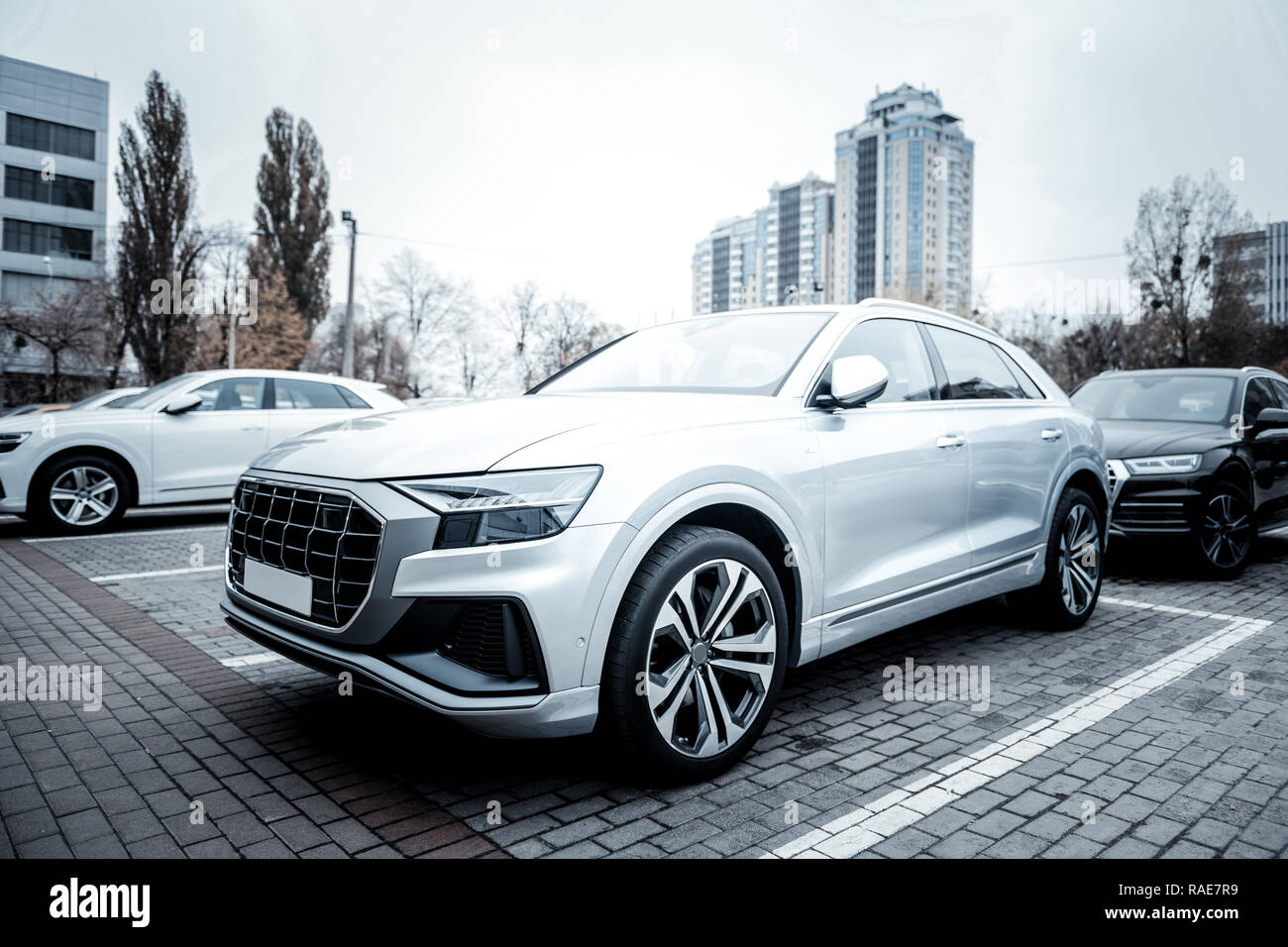 Standing vehicle hi-res stock photography and images - Alamy