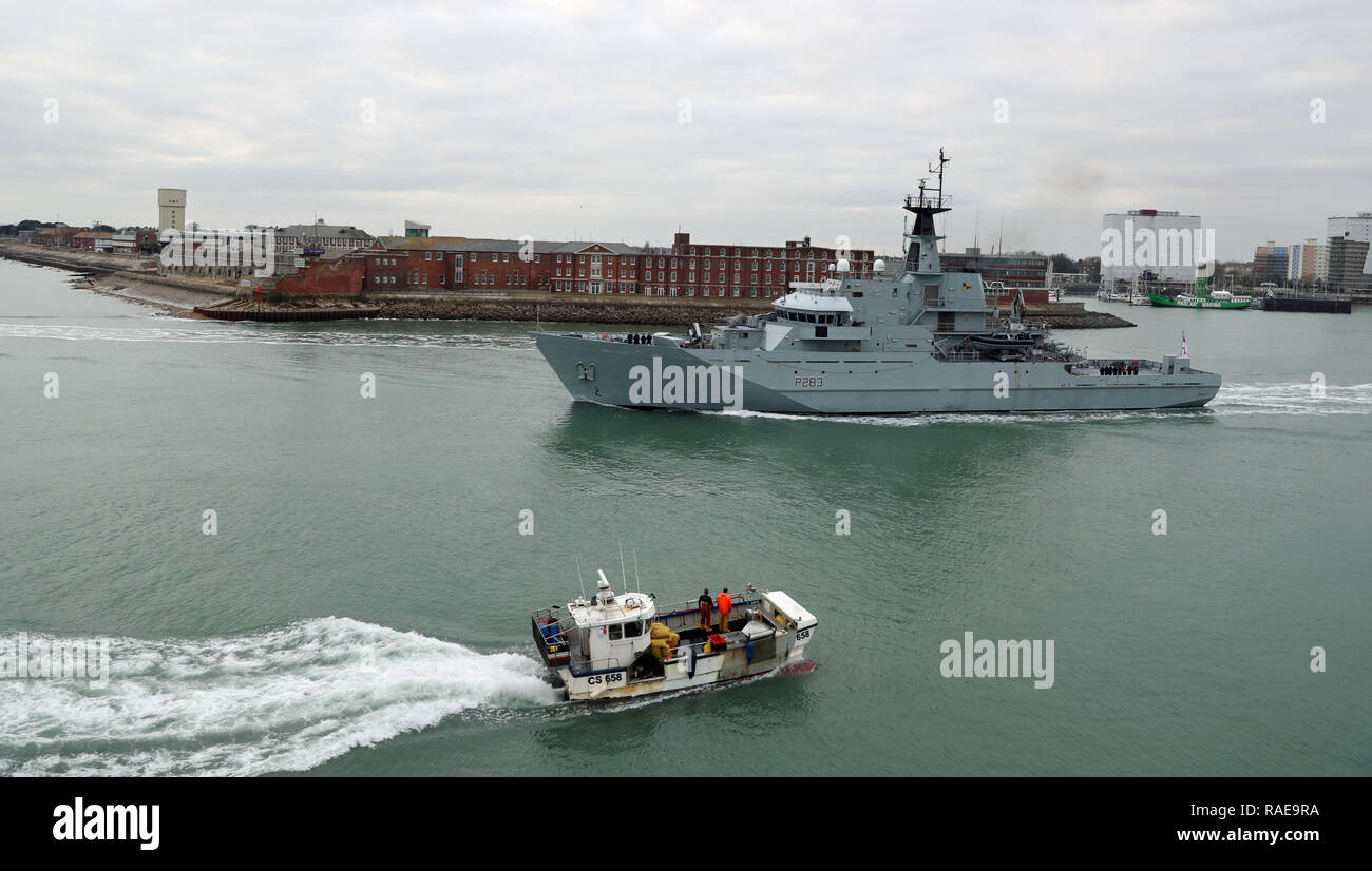 HMS Mersey, an offshore patrol vessel, leaves Portsmouth Harbour Stock ...