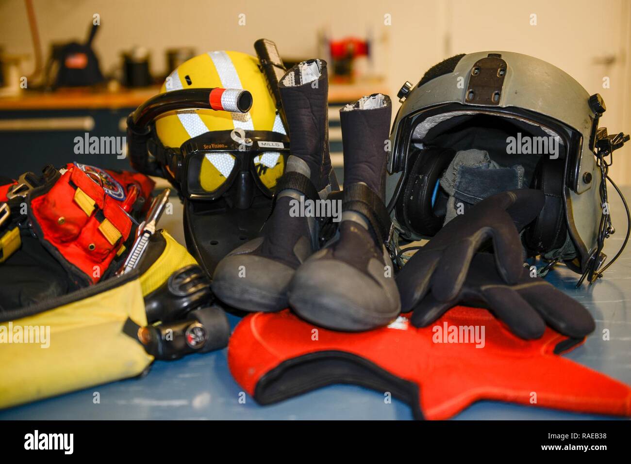 Aviation survival technicians hi-res stock photography and images - Alamy