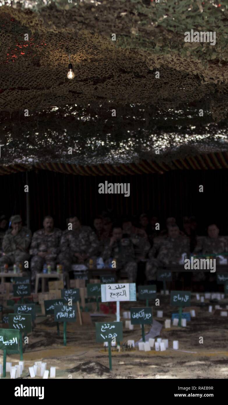 Sand table brief hi-res stock photography and images - Alamy