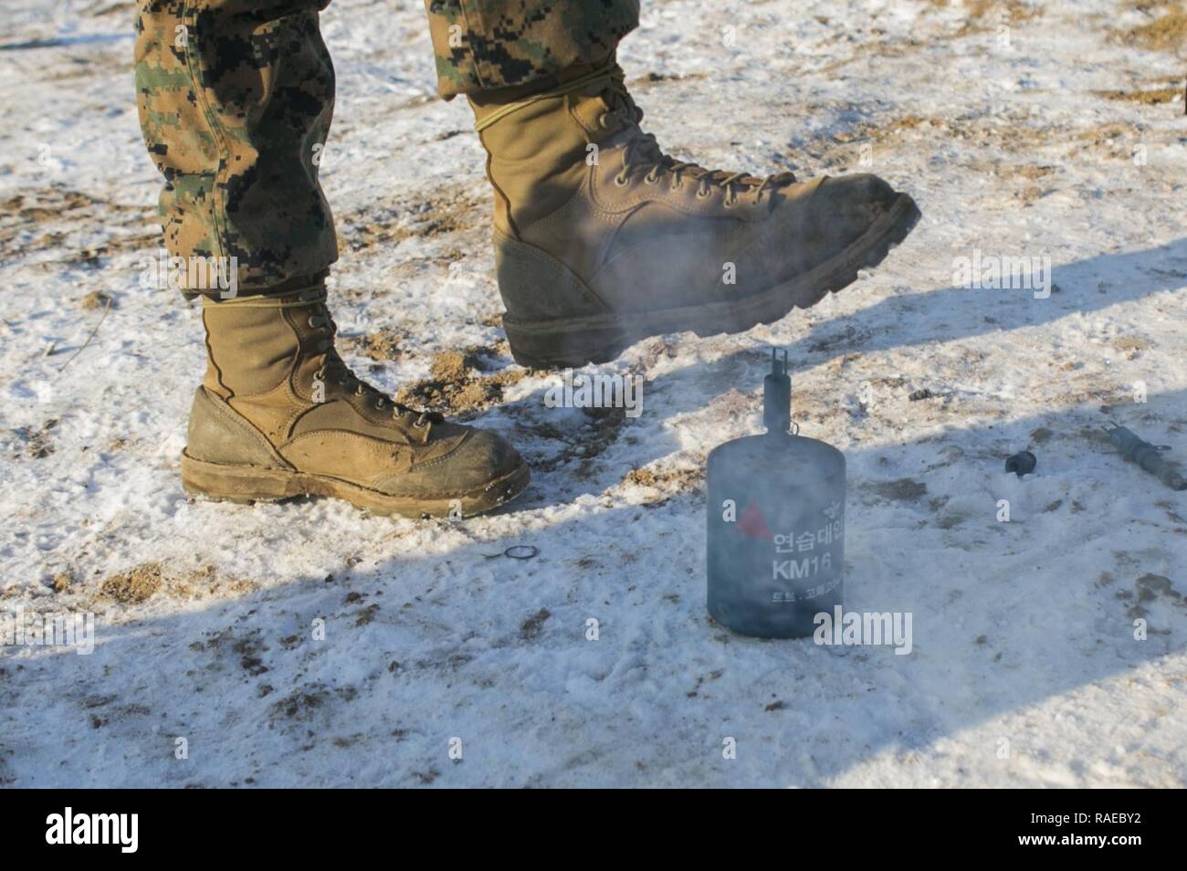 Setting of fuse hi-res stock photography and images - Alamy