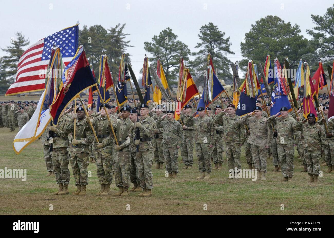 101st airborne division air assault screaming hi-res stock photography ...