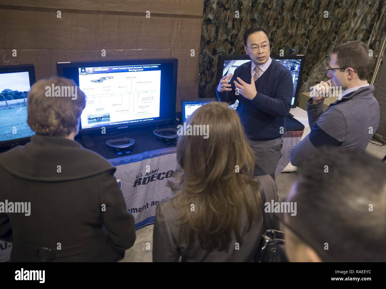 Us navy research laboratory hi-res stock photography and images - Alamy