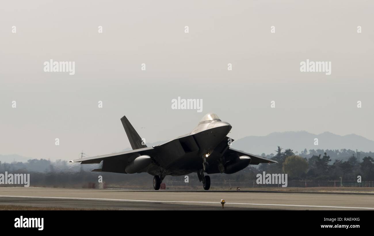 A F-22 Raptor touches down at Gwangju Air Base, Republic of Korea, Dec ...