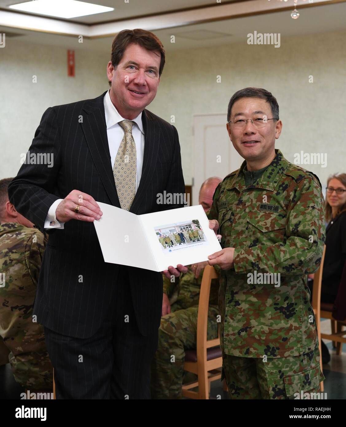 CHITOSE, Japan -- Japan Ground Self-Defense Force (JGSDF) Lt. Gen ...