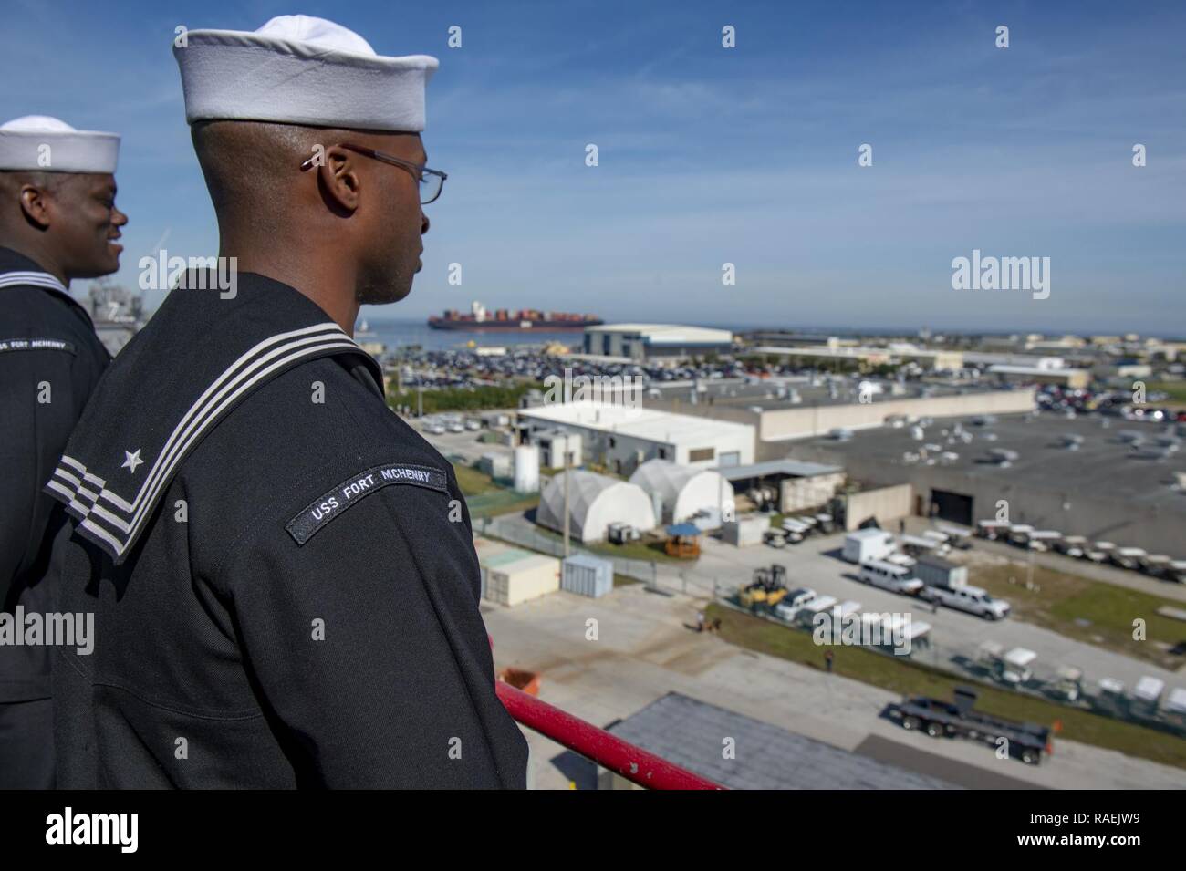 Uss making island hi-res stock photography and images - Alamy