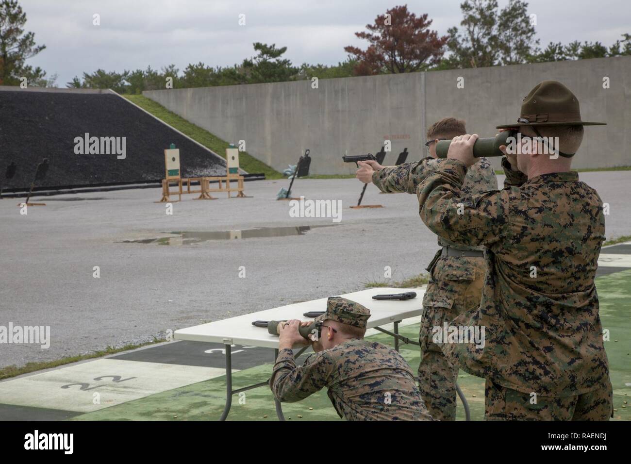 Marine corps shooting teams hi-res stock photography and images - Alamy
