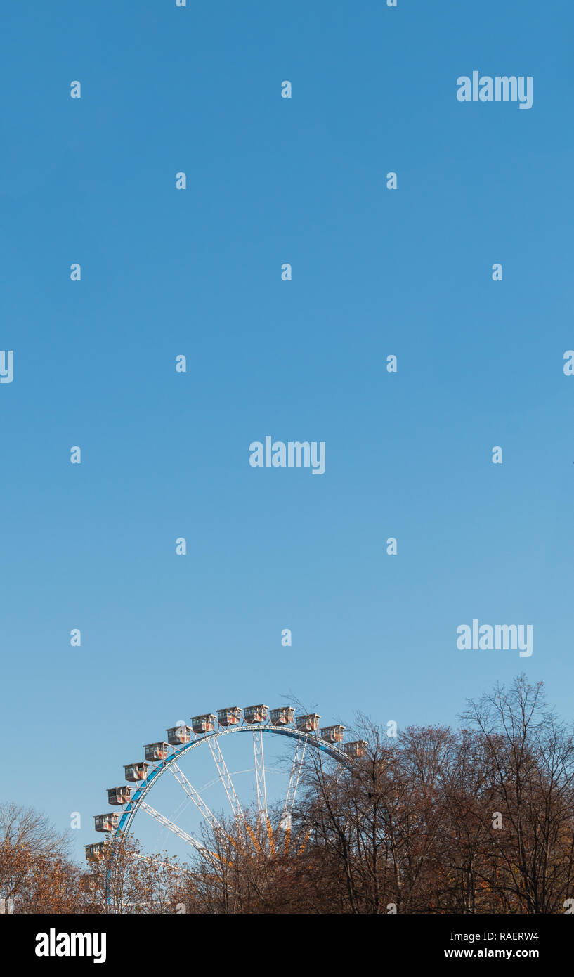Above the treetops hi-res stock photography and images - Alamy
