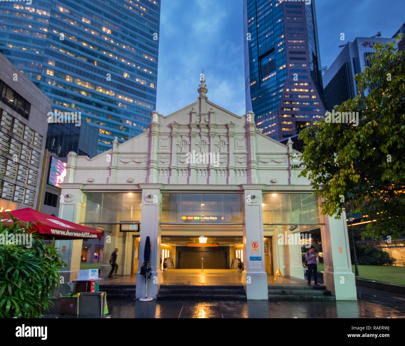 Singapore raffles hotel museum hi-res stock photography and images - Alamy