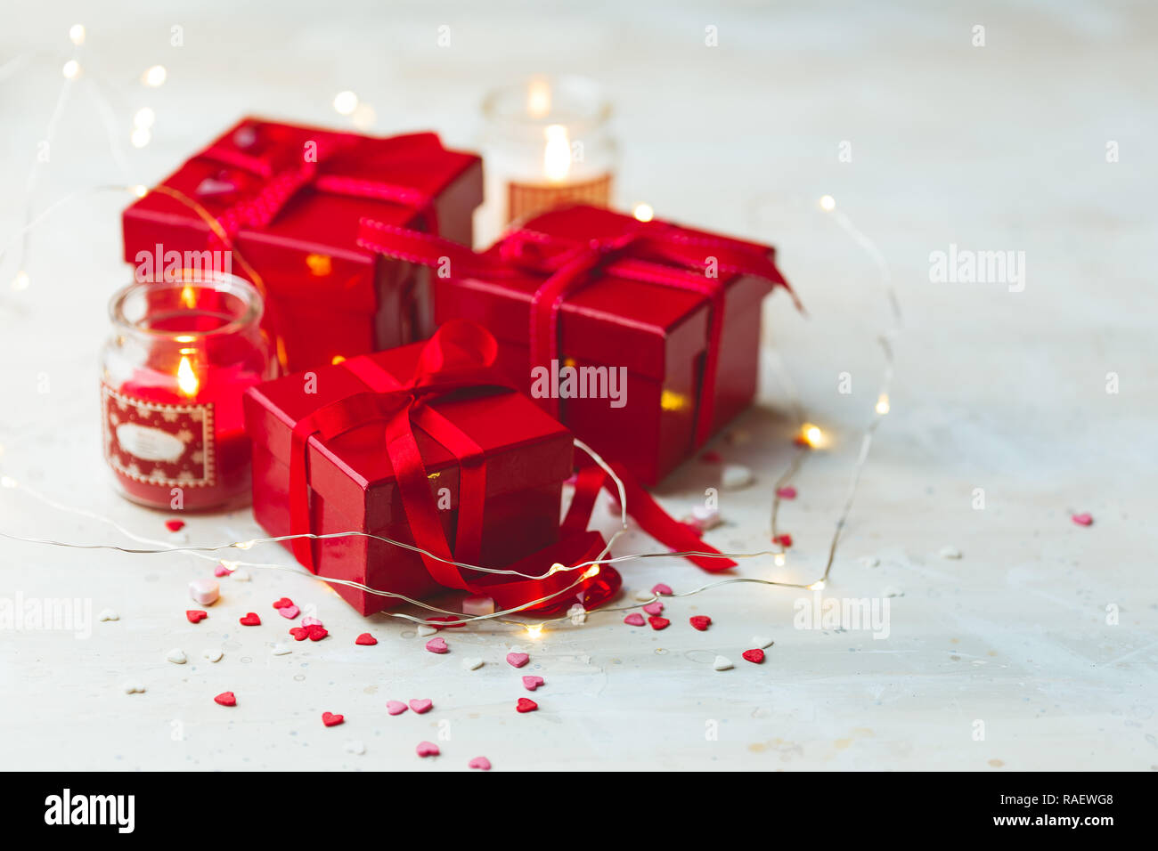 Romantic candles red rose hi-res stock photography and images - Alamy