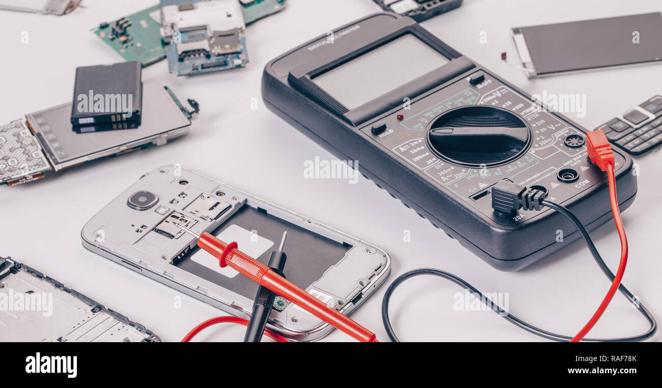 Disassembled for repair hi-res stock photography and images - Alamy