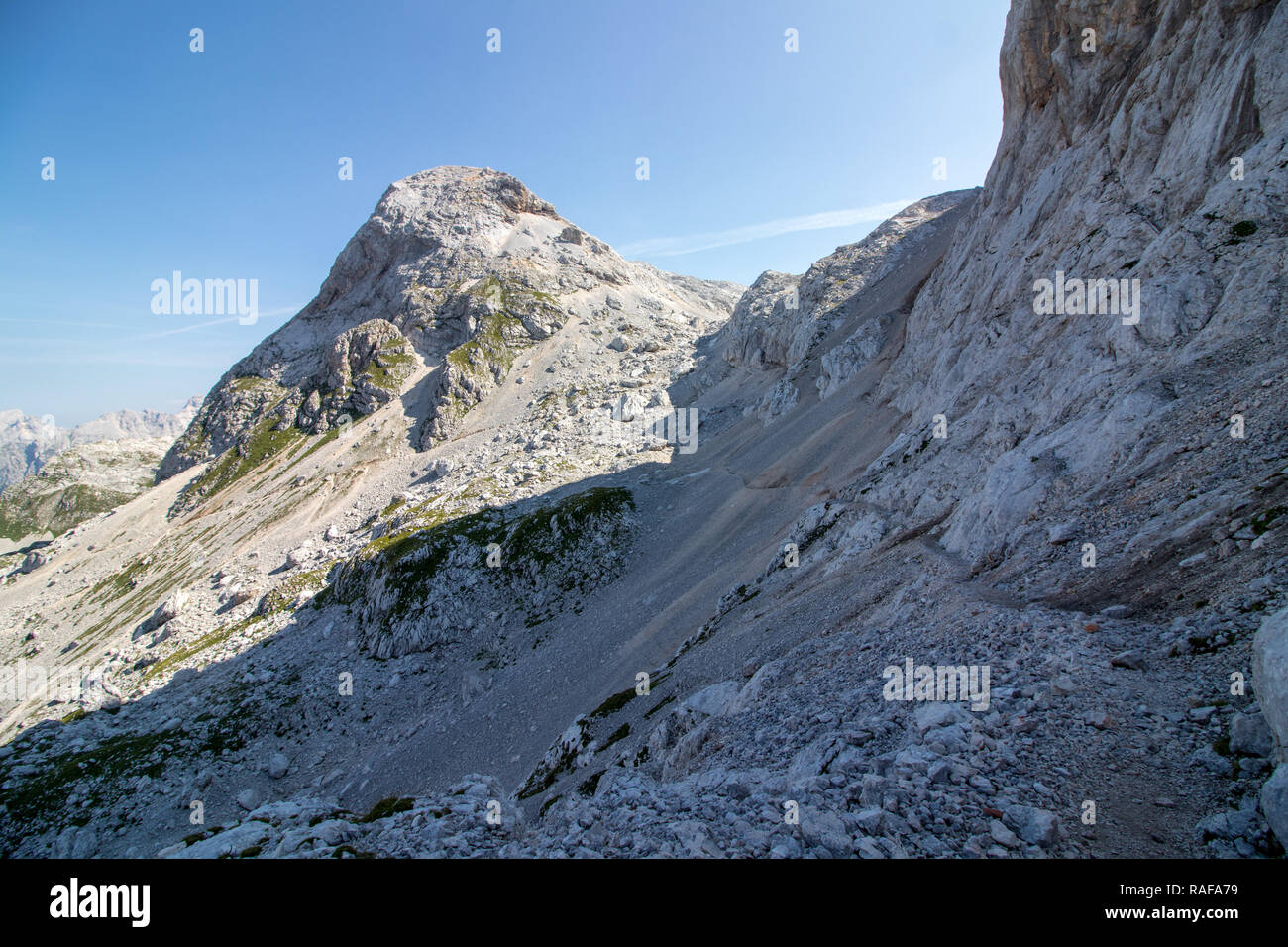 mountain path high in mountains Stock Photo - Alamy