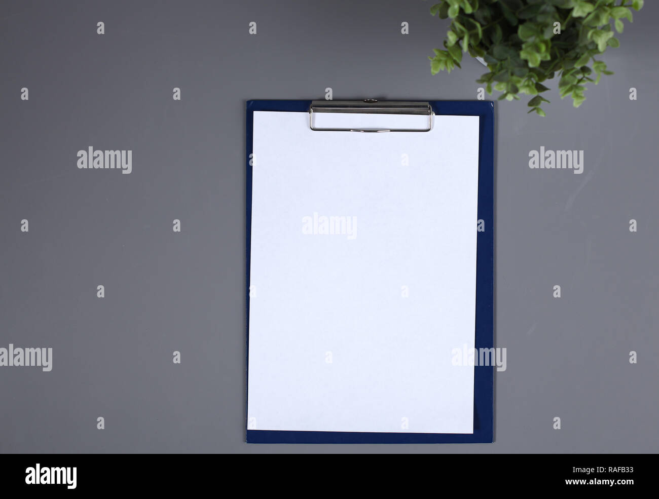 a blank sheet of paper on the table Stock Photo - Alamy