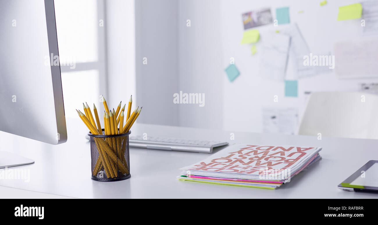 Graphite pencils in a metal grid-container. Concept Stock Photo - Alamy
