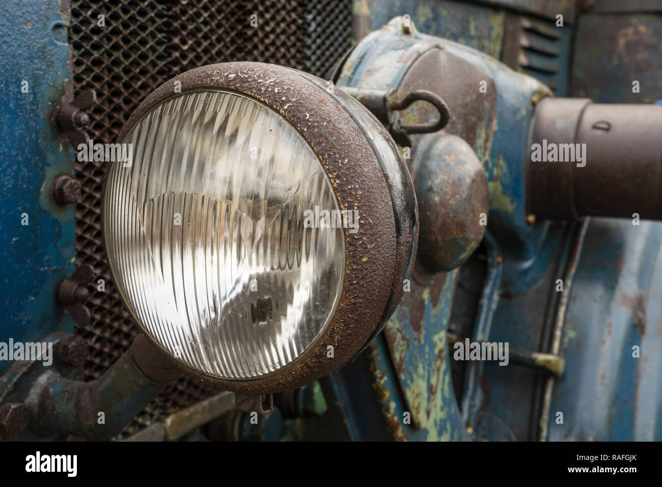 Headlight of a vintage tractor hi-res stock photography and images - Alamy