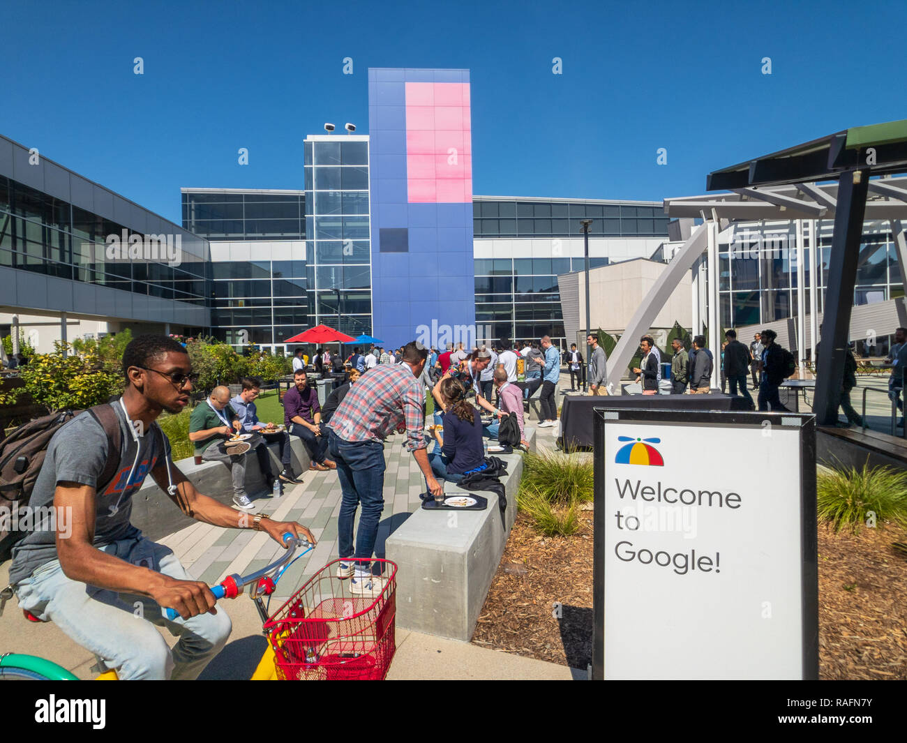 Employees working outdoors at Googleplex headquarters main office Stock ...