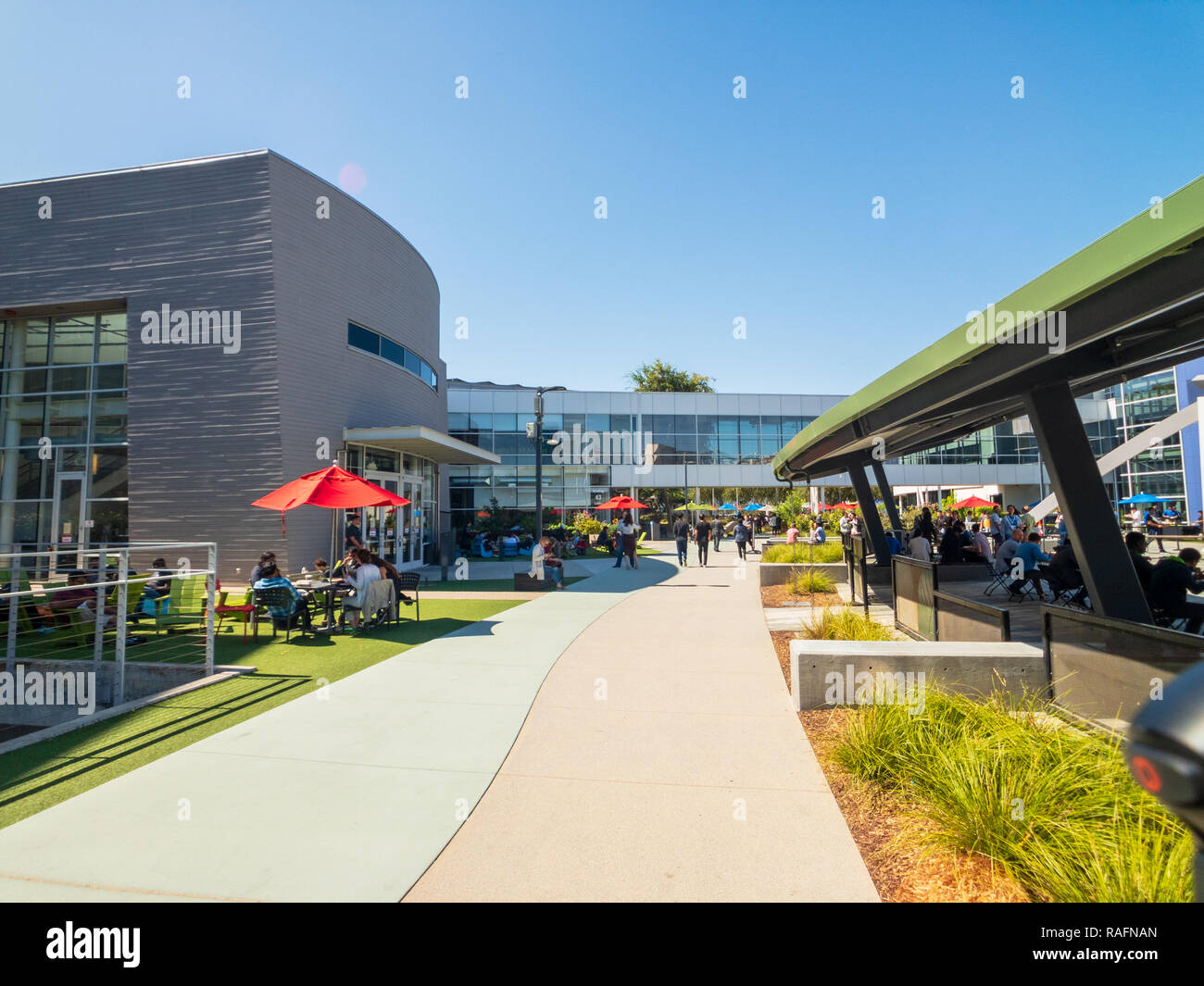 Google silicon valley employees hi-res stock photography and images - Alamy