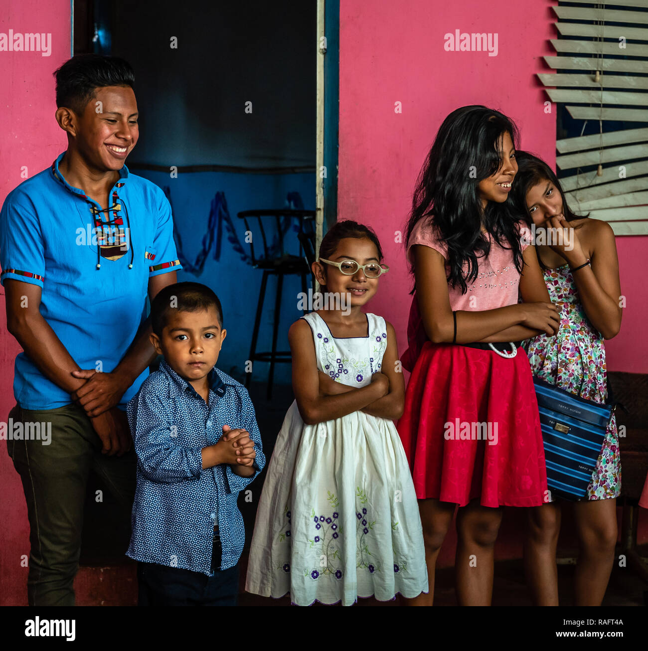 latin children playing games in Guatemala Stock Photo - Alamy