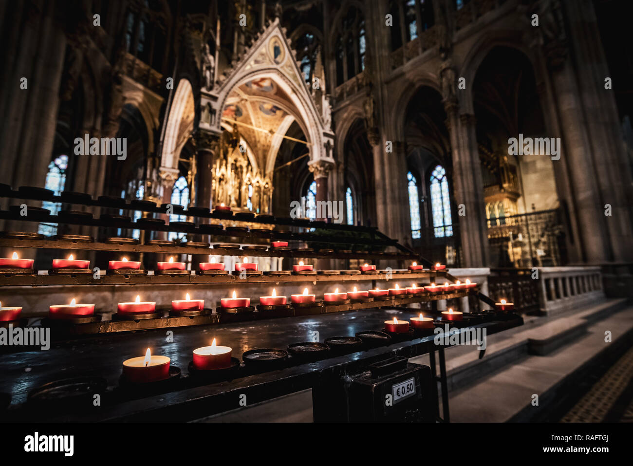 Interior of the famous neo gothic Votivkirche Votive Church in Vienna ...