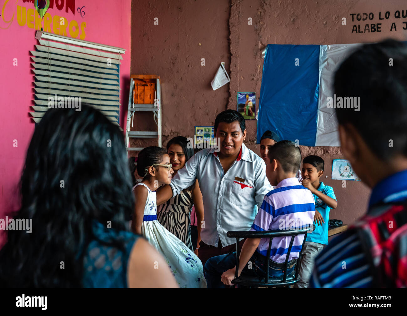 latin children playing games in Guatemala Stock Photo - Alamy