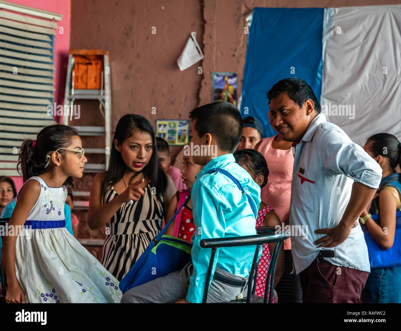 latin children playing games in Guatemala Stock Photo - Alamy