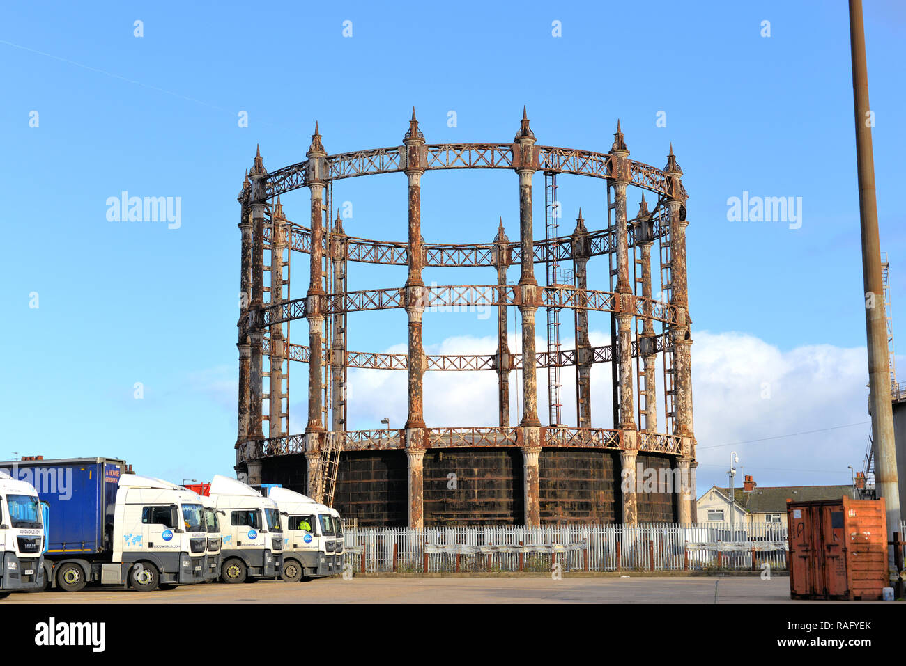 Gasometer uk hi-res stock photography and images - Alamy